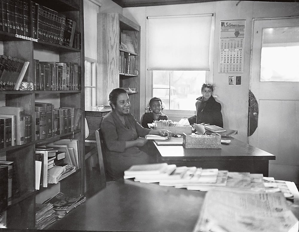 In Segregated Arlington, Virginia, a Library for Black Readers