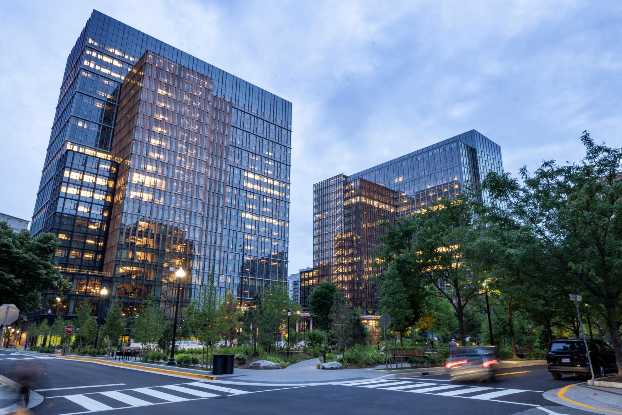 Amazon's Metropolitan Park Opens in Arlington - A Photo Tour