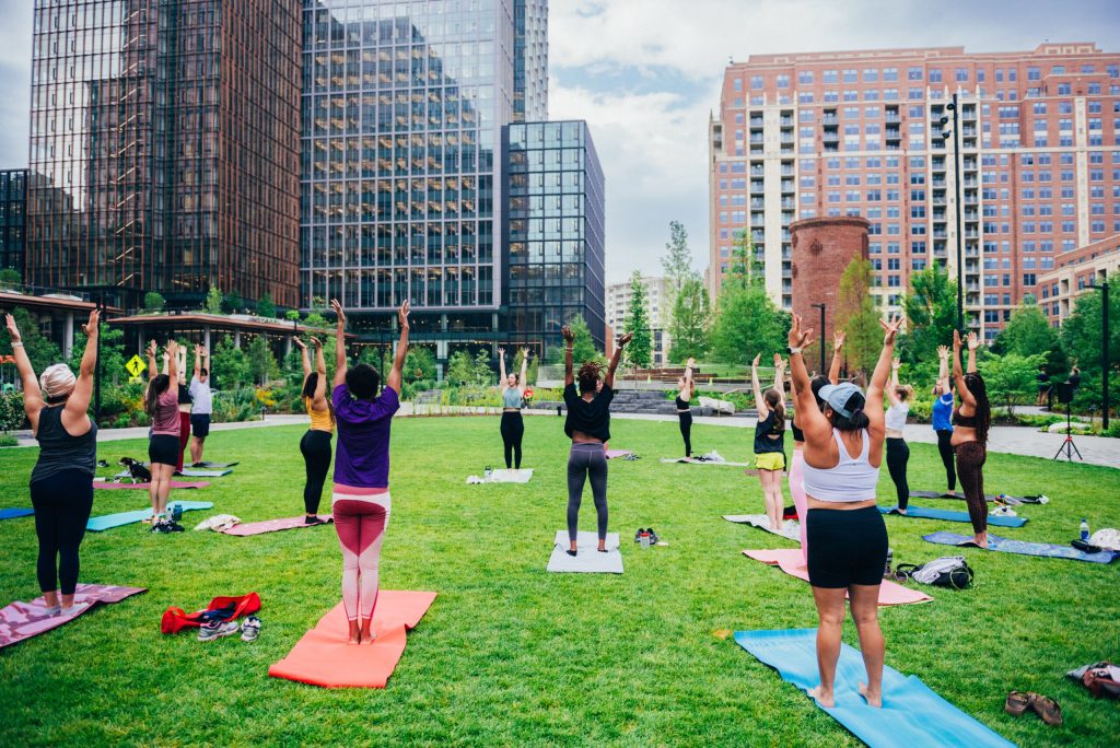 Where to Find Free Outdoor Yoga Classes in Northern Virginia