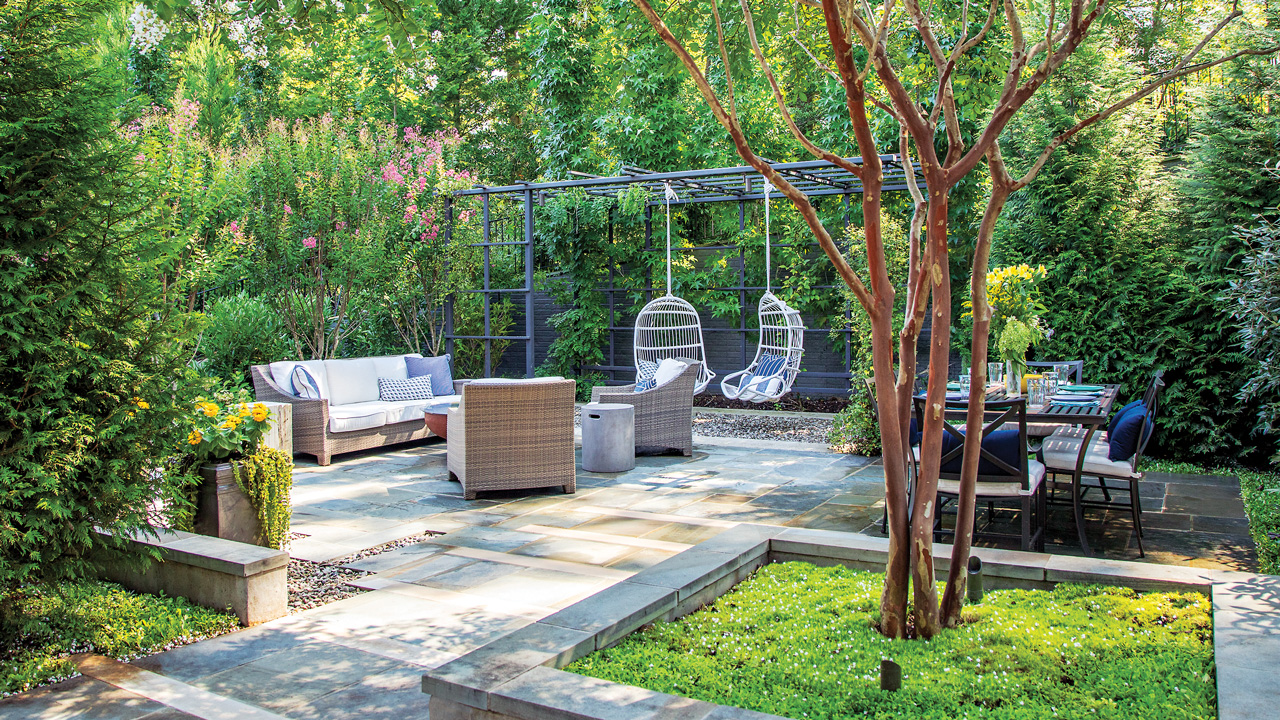 This Beautiful Landscaping Hides a Retaining Wall - Arlington, VA