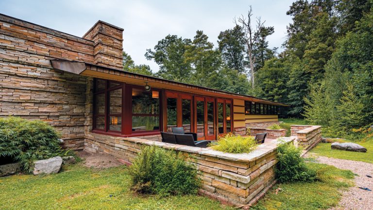 Visit These Frank Lloyd Wright Homes in Western Pennsylvania